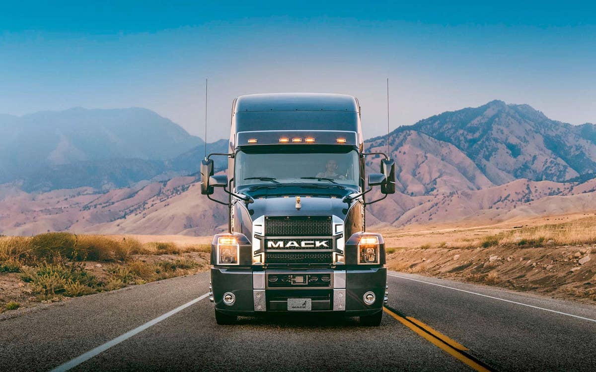 Logotipo De Defensa De Mack